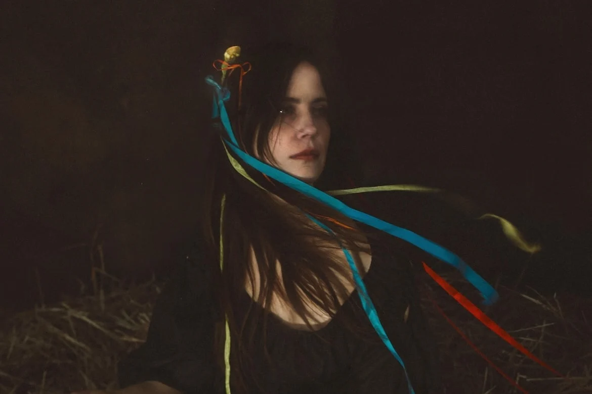 Marina Allen - Red Cloud | Addict Culture