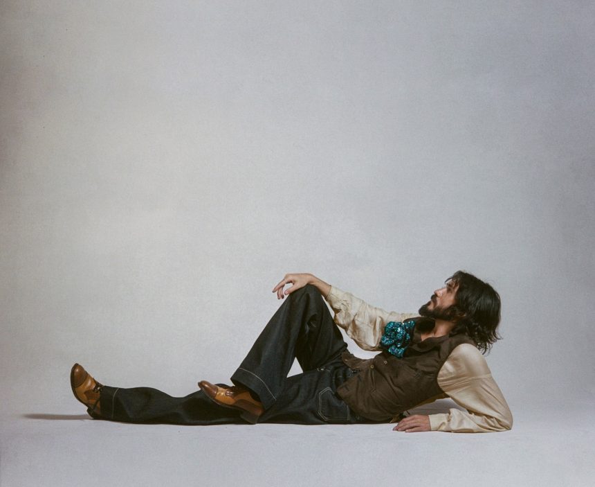 Loren Kramar, gant de fer et voix de velours | Addict Culture