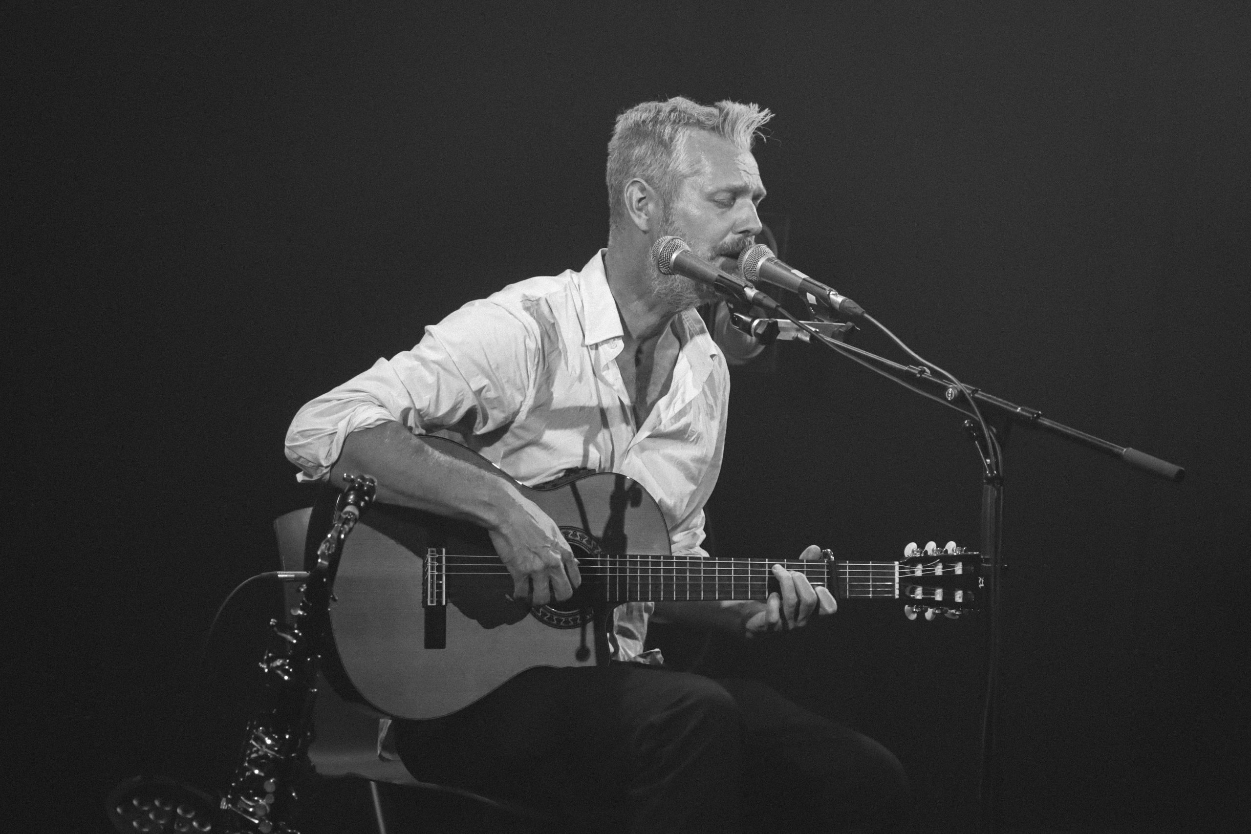 Matt Elliott et les 20 ans de Drinking Songs | Addict Culture